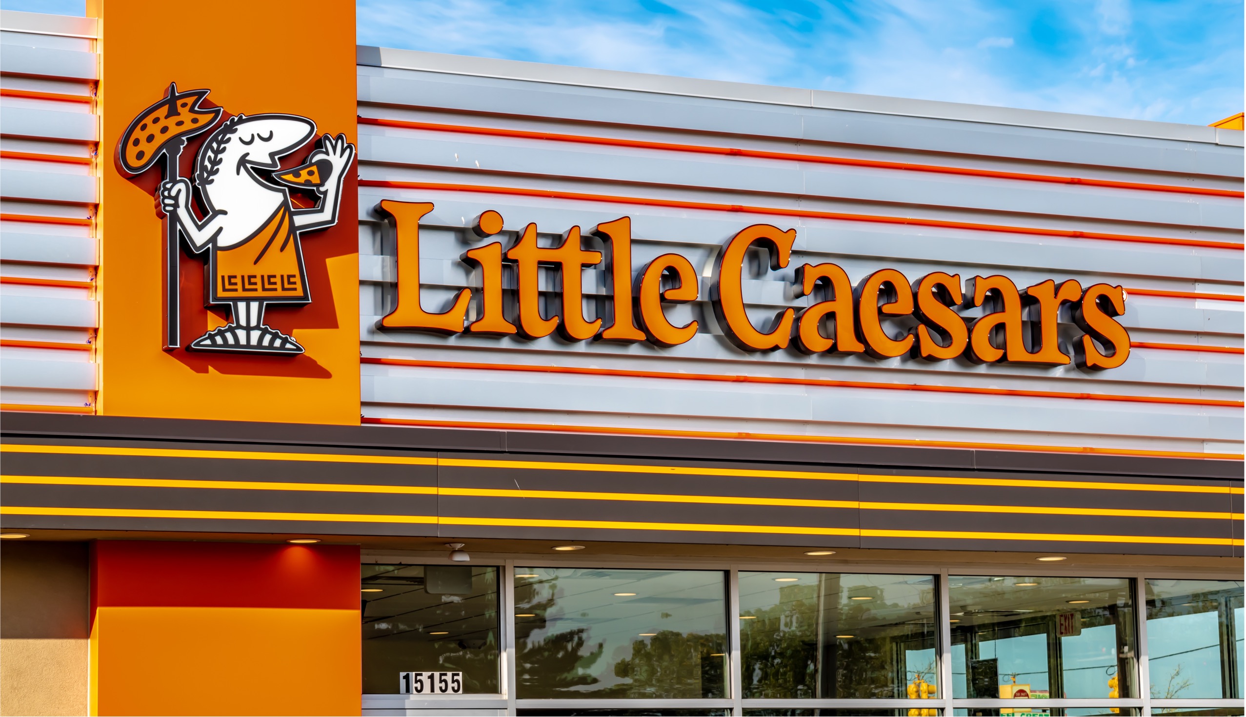 Little Caesars digitizes the in-store customer experience